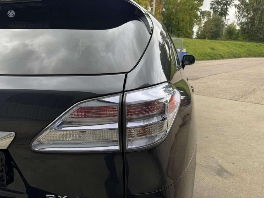 Pelēks Lexus RX 450h 2009 Alīta, ar dzinēja tilpumu 3.50 L un nobraukumu 230 tūkst. km par 12400 €, foto 29 vietnē AUTOMOTO.COM.LV
