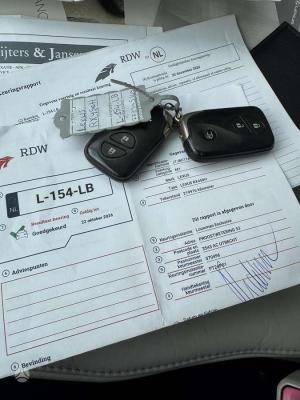 Pelēks Lexus RX 450h 2009 Alīta, ar dzinēja tilpumu 3.50 L un nobraukumu 230 tūkst. km par 12400 €, foto 35 vietnē AUTOMOTO.COM.LV