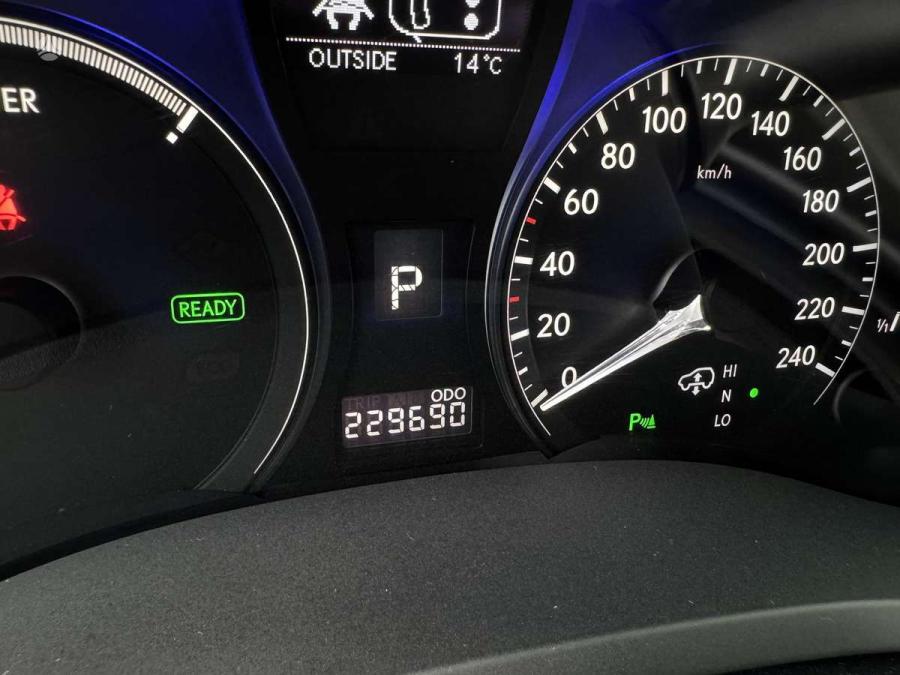 Pelēks Lexus RX 450h 2009 Alīta, ar dzinēja tilpumu 3.50 L un nobraukumu 230 tūkst. km par 12400 €, foto 36 vietnē AUTOMOTO.COM.LV