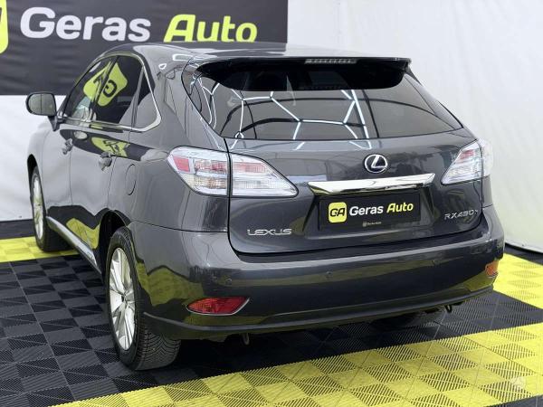 Grey Lexus RX 450h 2009 in Vilnius, with an engine capacity of 3.46 L and mileage of 219 thousand km for 10999 €, photo 7 on AUTOMOTO.COM.LV