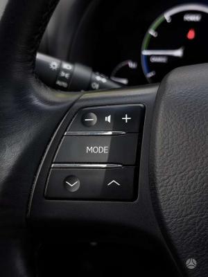 Pelēks Lexus RX 450h 2009 Viļņa, ar dzinēja tilpumu 3.46 L un nobraukumu 219 tūkst. km par 10999 €, foto 33 vietnē AUTOMOTO.COM.LV