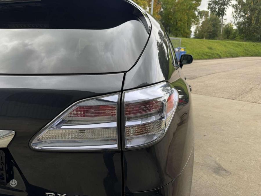 Pelēks Lexus RX 450h 2009 Alīta, ar dzinēja tilpumu 3.50 L un nobraukumu 230 tūkst. km par 11950 €, foto 29 vietnē AUTOMOTO.COM.LV