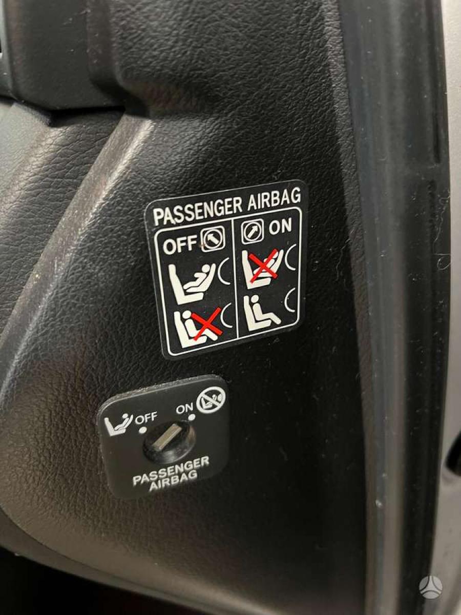 Grey Lexus RX 450h 2010 in Vilnius, with an engine capacity of 0.00 L and mileage of 258 thousand km for 8500 €, photo 31 on AUTOMOTO.COM.LV