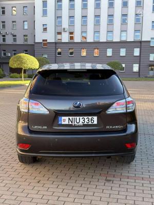 Pelēks Lexus RX 450h 2010 Šauļi, ar dzinēja tilpumu 3.46 L un nobraukumu 299 tūkst. km par 9950 €, foto 7 vietnē AUTOMOTO.COM.LV