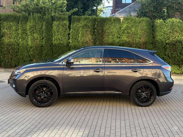 Pelēks Lexus RX 450h 2010 Šauļi, ar dzinēja tilpumu 3.46 L un nobraukumu 299 tūkst. km par 9950 €, foto 8 vietnē AUTOMOTO.COM.LV