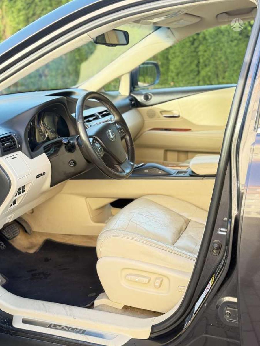 Pelēks Lexus RX 450h 2010 Šauļi, ar dzinēja tilpumu 3.46 L un nobraukumu 299 tūkst. km par 9950 €, foto 10 vietnē AUTOMOTO.COM.LV
