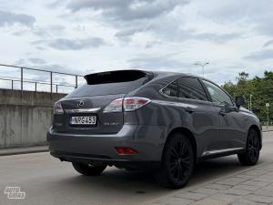 Grey Lexus RX 450h 2010 in Vilnius, with an engine capacity of 3.50 L and mileage of 215 thousand km for 13500 €, photo 6 on AUTOMOTO.COM.LV