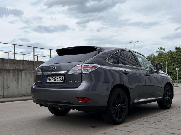Grey Lexus RX 450h 2010 in Vilnius, with an engine capacity of 3.50 L and mileage of 215 thousand km for 12499 €, photo 5 on AUTOMOTO.COM.LV