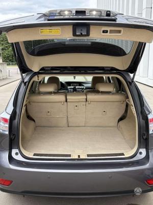 Pelēks Lexus RX 450h 2010 Viļņa, ar dzinēja tilpumu 3.50 L un nobraukumu 215 tūkst. km par 12499 €, foto 11 vietnē AUTOMOTO.COM.LV