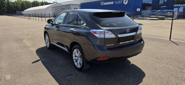Grey Lexus RX 450h 2010 in Kaunas, with an engine capacity of 3.50 L and mileage of 178 thousand km for 10850 €, photo 6 on AUTOMOTO.COM.LV