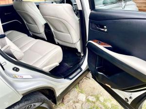 Pelēks Lexus RX 450h 2010 Kaišiadorys, ar dzinēja tilpumu 3.46 L un nobraukumu 295 tūkst. km par 10200 €, foto 8 vietnē AUTOMOTO.COM.LV
