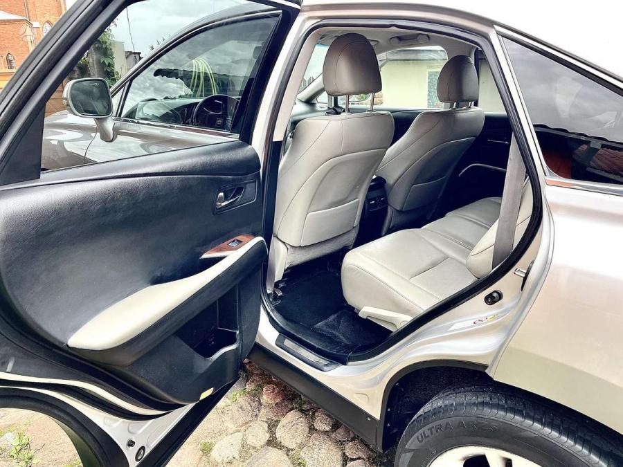 Pelēks Lexus RX 450h 2010 Kaišiadorys, ar dzinēja tilpumu 3.46 L un nobraukumu 295 tūkst. km par 10200 €, foto 9 vietnē AUTOMOTO.COM.LV