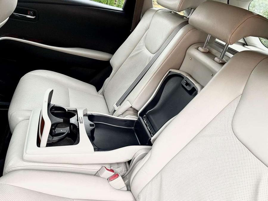 Pelēks Lexus RX 450h 2010 Kaišiadorys, ar dzinēja tilpumu 3.46 L un nobraukumu 295 tūkst. km par 10200 €, foto 10 vietnē AUTOMOTO.COM.LV