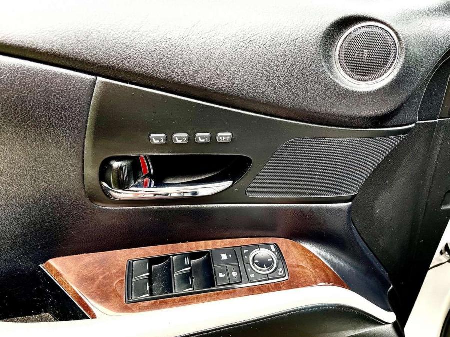 Pelēks Lexus RX 450h 2010 Kaišiadorys, ar dzinēja tilpumu 3.46 L un nobraukumu 295 tūkst. km par 10200 €, foto 13 vietnē AUTOMOTO.COM.LV