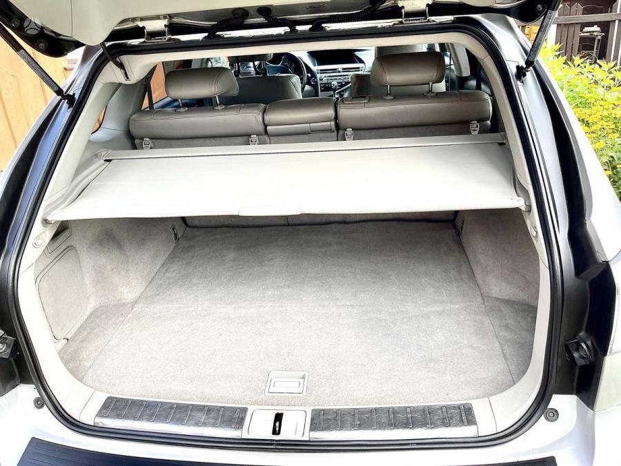 Pelēks Lexus RX 450h 2010 Kaišiadorys, ar dzinēja tilpumu 3.46 L un nobraukumu 295 tūkst. km par 10200 €, foto 17 vietnē AUTOMOTO.COM.LV