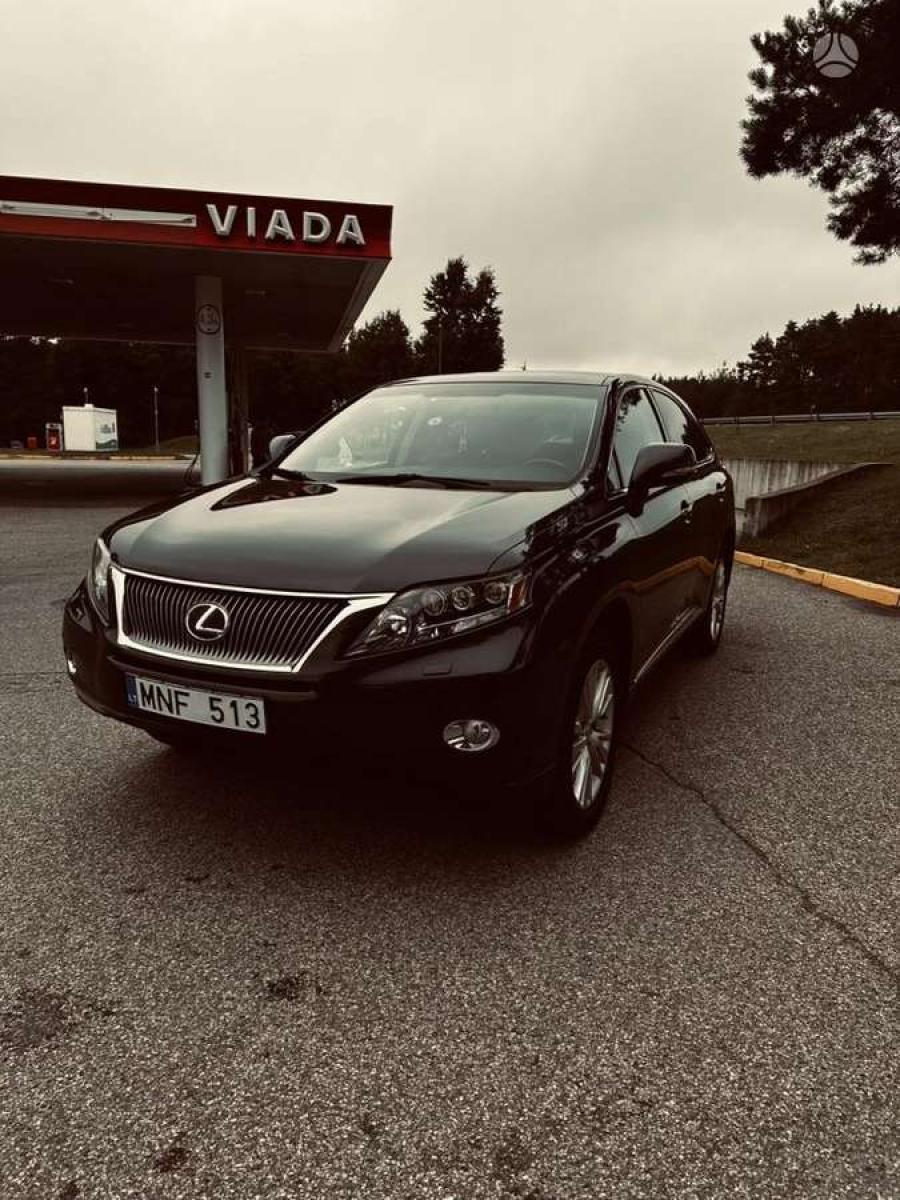 Grey Lexus RX 450h 2010 in Panevezys, with an engine capacity of 3.46 L and mileage of 366 thousand km for 8200 €, photo 5 on AUTOMOTO.COM.LV