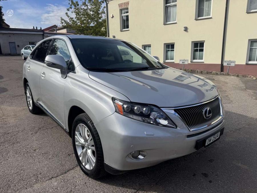 Grey Lexus RX 450h 2010 in Vilnius, with an engine capacity of 3.50 L and mileage of 221 thousand km for 11500 €, photo 4 on AUTOMOTO.COM.LV