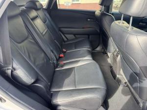 Grey Lexus RX 450h 2010 in Vilnius, with an engine capacity of 3.50 L and mileage of 221 thousand km for 11500 €, photo 18 on AUTOMOTO.COM.LV