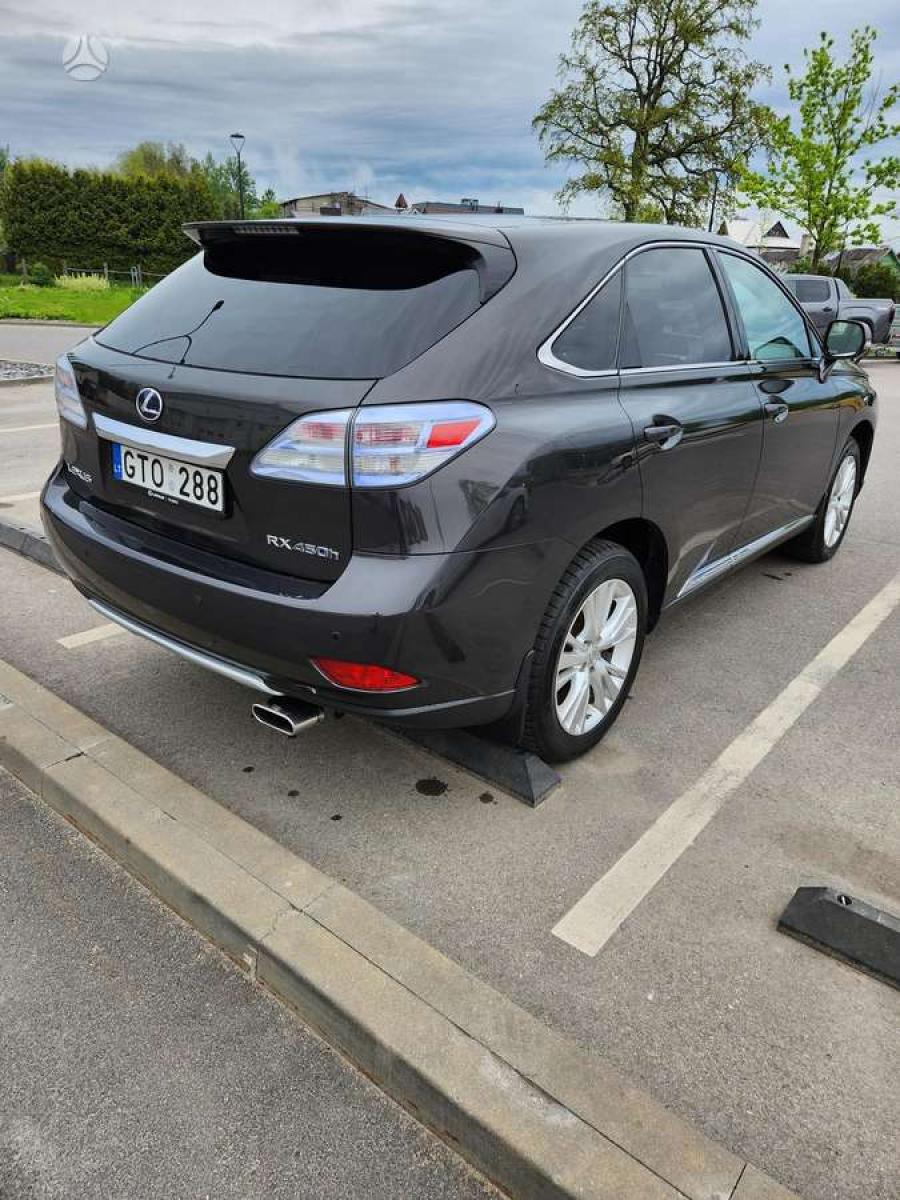 Grey Lexus RX 450h 2010 in Vilnius, with an engine capacity of 3.46 L and mileage of 191 thousand km for 10500 €, photo 4 on AUTOMOTO.COM.LV