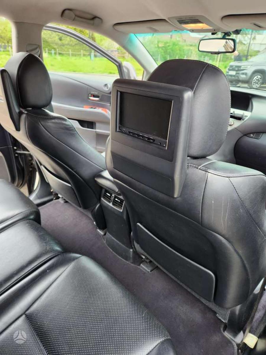 Grey Lexus RX 450h 2010 in Vilnius, with an engine capacity of 3.46 L and mileage of 191 thousand km for 10500 €, photo 12 on AUTOMOTO.COM.LV