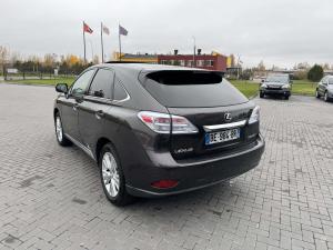 Grey Lexus RX 450h 2010 in Telschi, with an engine capacity of 3.46 L and mileage of 273 thousand km for 8800 €, photo 5 on AUTOMOTO.COM.LV