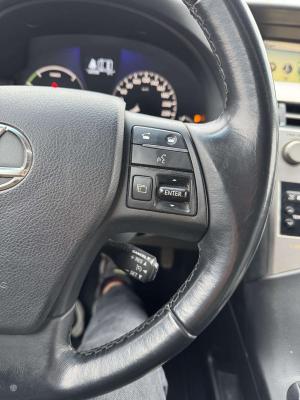 Grey Lexus RX 450h 2010 in Telschi, with an engine capacity of 3.46 L and mileage of 273 thousand km for 8800 €, photo 26 on AUTOMOTO.COM.LV