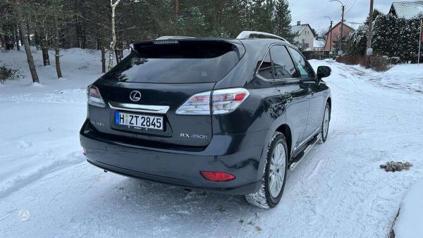 Grey Lexus RX 450h 2011 in Vilnius, with an engine capacity of 3.46 L and mileage of 237 thousand km for 12700 €, photo 8 on AUTOMOTO.COM.LV