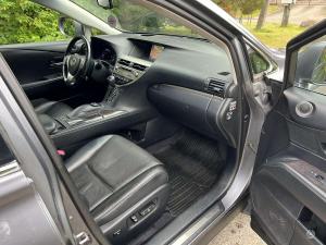 Pelēks Lexus RX 450h 2011 Viļņa, ar dzinēja tilpumu 3.30 L un nobraukumu 241 tūkst. km par 11600 €, foto 14 vietnē AUTOMOTO.COM.LV