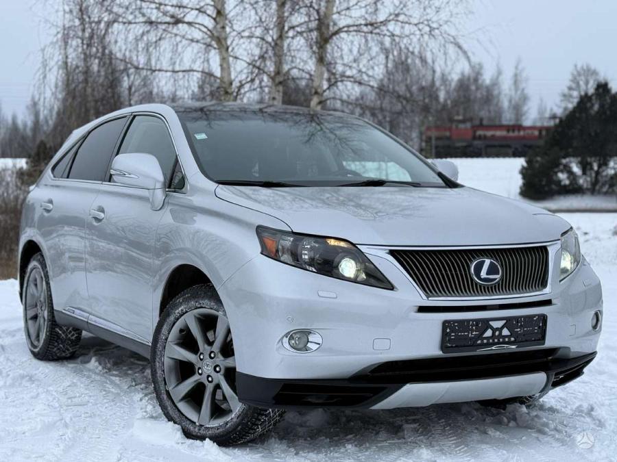 Grey Lexus RX 450h 2012 in Siauliai, with an engine capacity of 3.50 L and mileage of 273 thousand km for 13450 €, photo 1 on AUTOMOTO.COM.LV