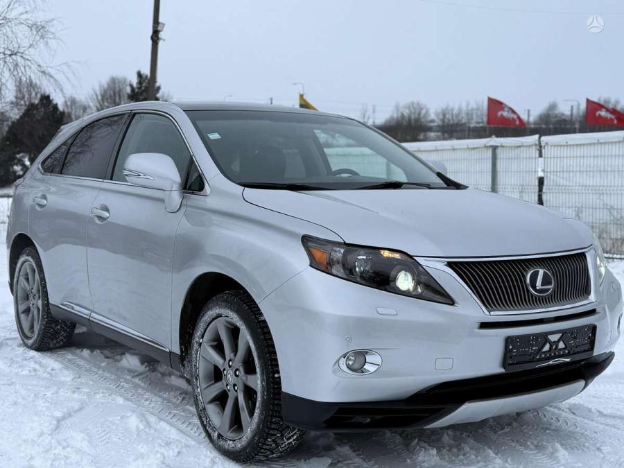 Grey Lexus RX 450h 2012 in Siauliai, with an engine capacity of 3.50 L and mileage of 273 thousand km for 13450 €, photo 3 on AUTOMOTO.COM.LV