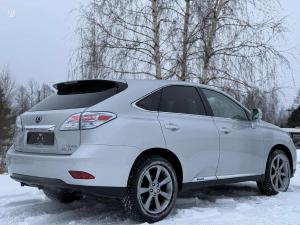 Grey Lexus RX 450h 2012 in Siauliai, with an engine capacity of 3.50 L and mileage of 273 thousand km for 13450 €, photo 8 on AUTOMOTO.COM.LV