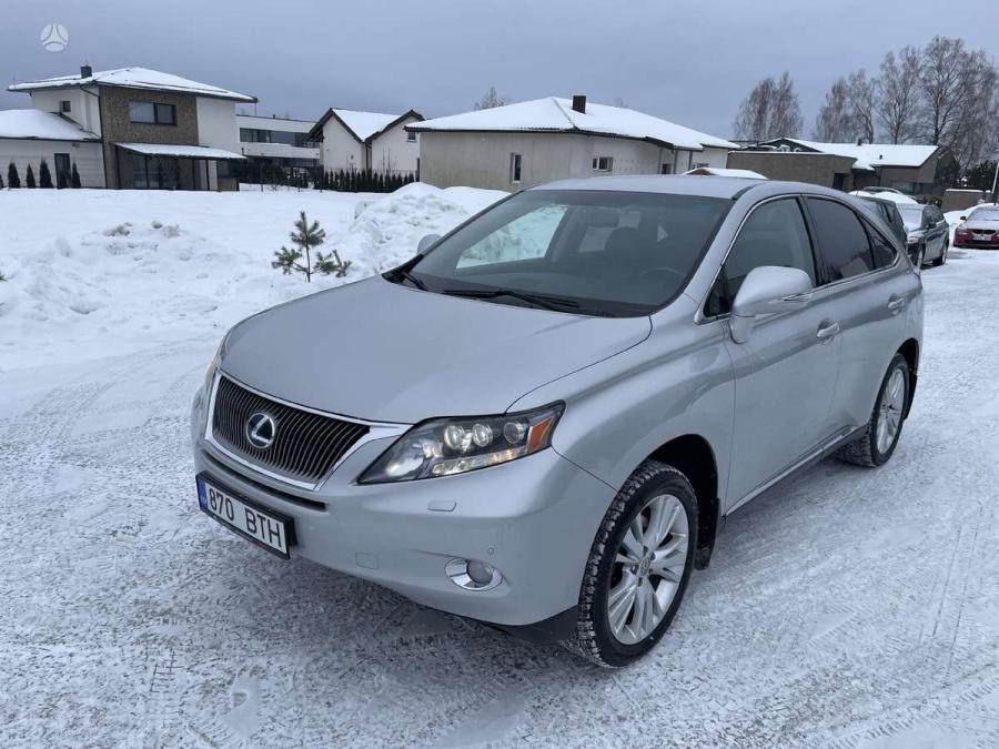 Pelēks Lexus RX 450h 2012 Viļņa, ar dzinēja tilpumu 3.50 L un nobraukumu 376 tūkst. km par 9650 €, foto 1 vietnē AUTOMOTO.COM.LV