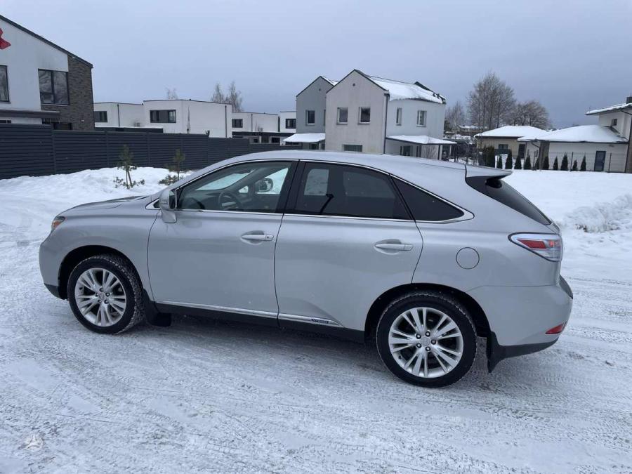 Pelēks Lexus RX 450h 2012 Viļņa, ar dzinēja tilpumu 3.50 L un nobraukumu 376 tūkst. km par 9650 €, foto 11 vietnē AUTOMOTO.COM.LV
