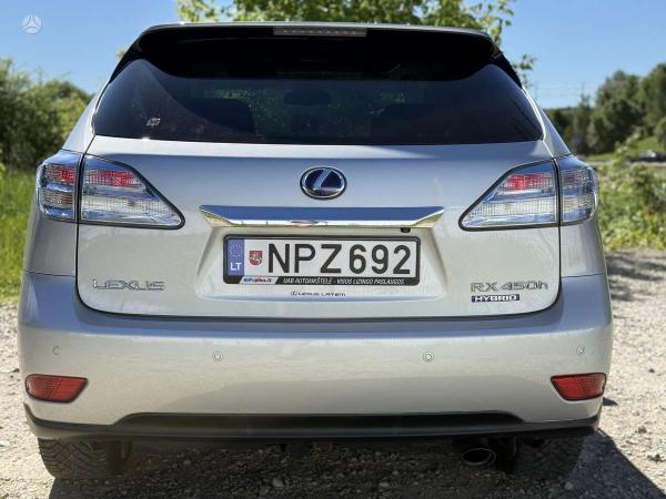 Pelēks Lexus RX 450h 2012 Šauļi, ar dzinēja tilpumu 3.50 L un nobraukumu 283 tūkst. km par 13450 €, foto 10 vietnē AUTOMOTO.COM.LV