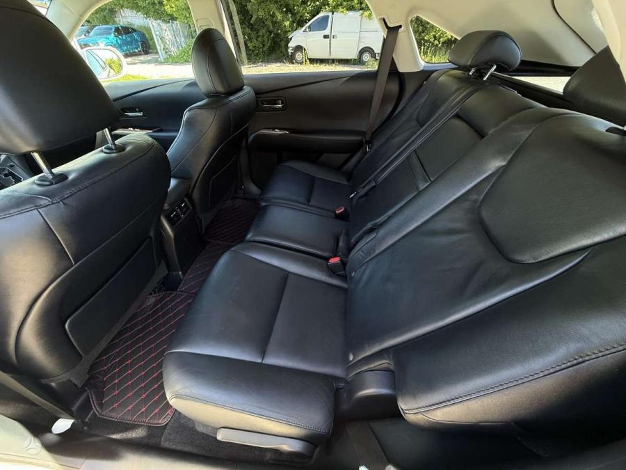 Pelēks Lexus RX 450h 2012 Šauļi, ar dzinēja tilpumu 3.50 L un nobraukumu 283 tūkst. km par 13450 €, foto 15 vietnē AUTOMOTO.COM.LV