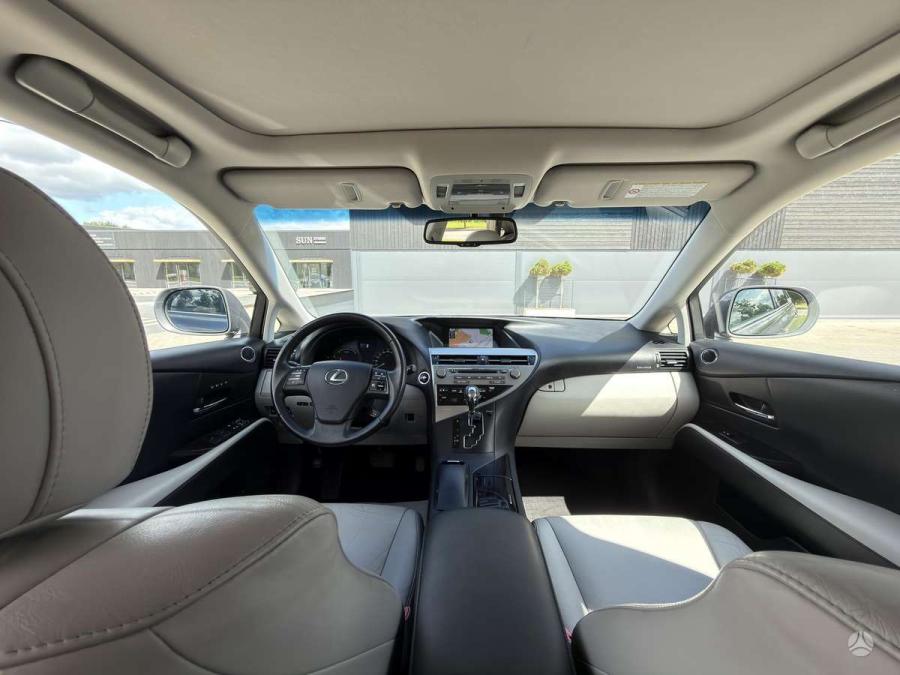 Pelēks Lexus RX 450h 2012 Šauļi, ar dzinēja tilpumu 3.46 L un nobraukumu 229 tūkst. km par 12750 €, foto 20 vietnē AUTOMOTO.COM.LV