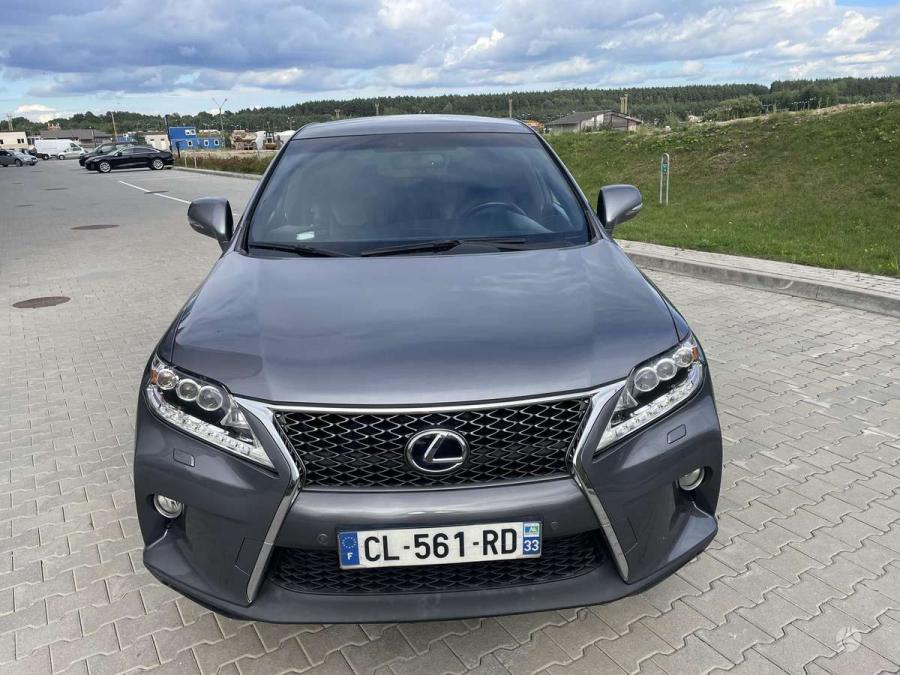 Pelēks Lexus RX 450h 2012 Viļņa, ar dzinēja tilpumu 3.50 L un nobraukumu 250 tūkst. km par 13999 €, foto 14 vietnē AUTOMOTO.COM.LV