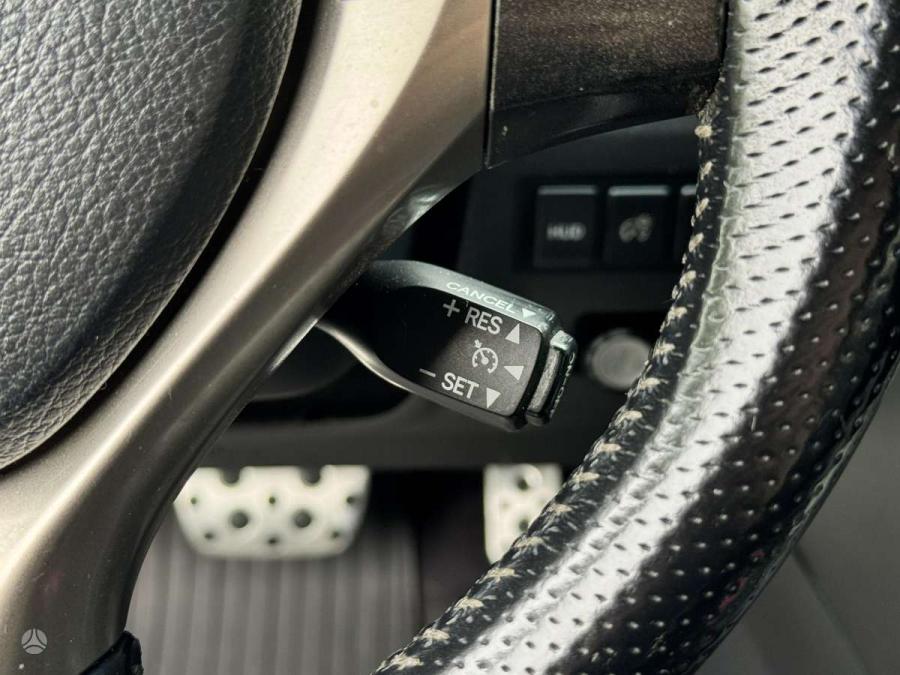 Pelēks Lexus RX 450h 2012 Palanga, ar dzinēja tilpumu 3.46 L un nobraukumu 223 tūkst. km par 16500 €, foto 26 vietnē AUTOMOTO.COM.LV