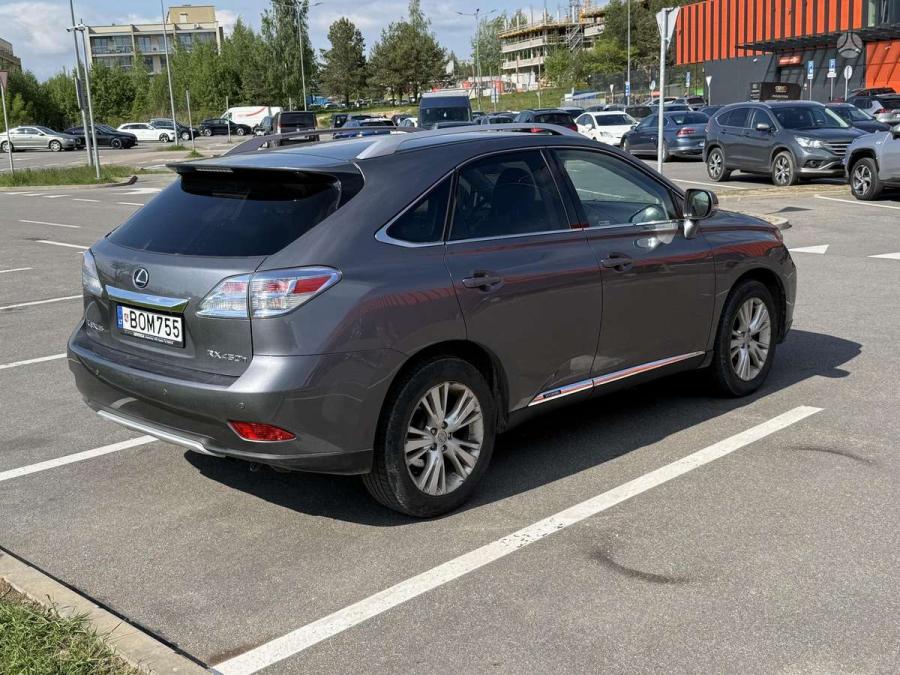 Pelēks Lexus RX 450h 2012 Mažeikiai, ar dzinēja tilpumu 3.50 L un nobraukumu 159 tūkst. km par 14000 €, foto 7 vietnē AUTOMOTO.COM.LV