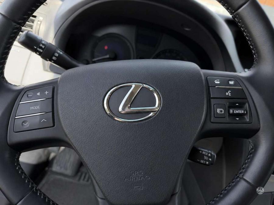 Pelēks Lexus RX 450h 2012 Mažeikiai, ar dzinēja tilpumu 3.50 L un nobraukumu 159 tūkst. km par 14000 €, foto 12 vietnē AUTOMOTO.COM.LV