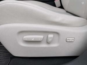 Pelēks Lexus RX 450h 2012 Mažeikiai, ar dzinēja tilpumu 3.50 L un nobraukumu 159 tūkst. km par 14000 €, foto 19 vietnē AUTOMOTO.COM.LV