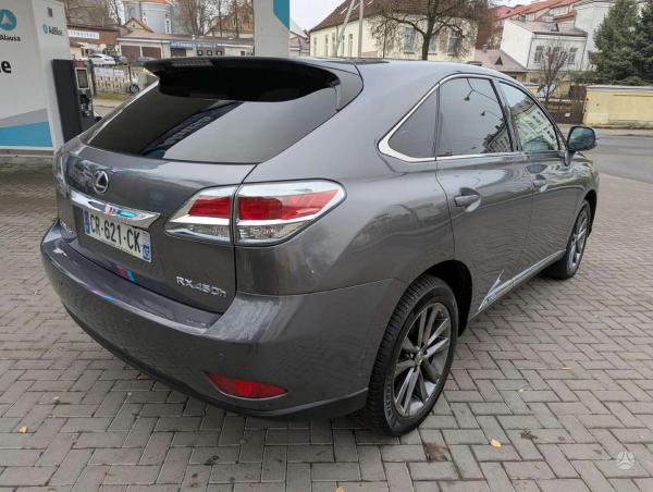 Grey Lexus RX 450h 2013 in Vilnius, with an engine capacity of 3.46 L and mileage of 249 thousand km for 14900 €, photo 6 on AUTOMOTO.COM.LV