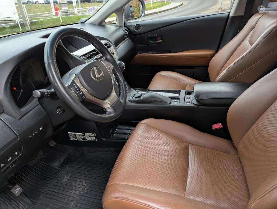 Pelēks Lexus RX 450h 2013 Viļņa, ar dzinēja tilpumu 3.46 L un nobraukumu 249 tūkst. km par 14900 €, foto 7 vietnē AUTOMOTO.COM.LV