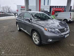Pelēks Lexus RX 450h 2013 Viļņa, ar dzinēja tilpumu 3.46 L un nobraukumu 180 tūkst. km par 15000 €, foto 2 vietnē AUTOMOTO.COM.LV