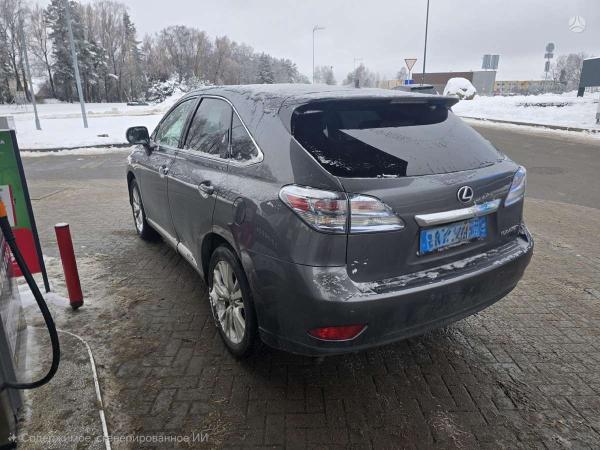 Pelēks Lexus RX 450h 2013 Viļņa, ar dzinēja tilpumu 3.46 L un nobraukumu 180 tūkst. km par 15000 €, foto 3 vietnē AUTOMOTO.COM.LV