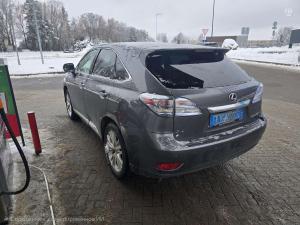 Pelēks Lexus RX 450h 2013 Viļņa, ar dzinēja tilpumu 3.46 L un nobraukumu 180 tūkst. km par 15000 €, foto 3 vietnē AUTOMOTO.COM.LV