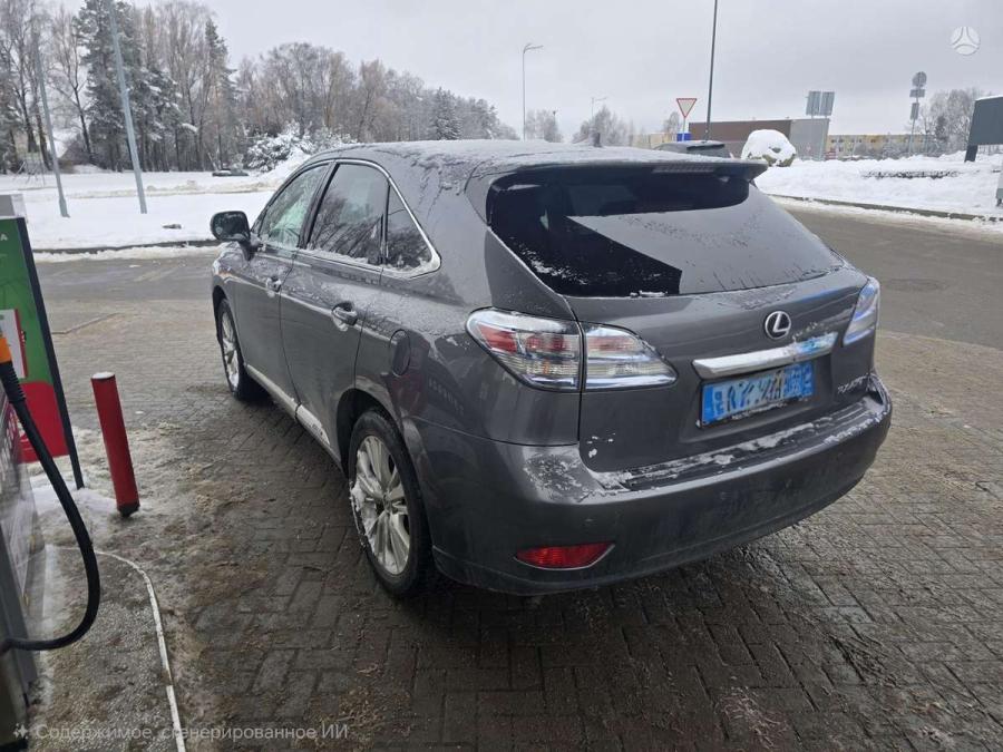 Pelēks Lexus RX 450h 2013 Viļņa, ar dzinēja tilpumu 3.46 L un nobraukumu 180 tūkst. km par 15000 €, foto 3 vietnē AUTOMOTO.COM.LV