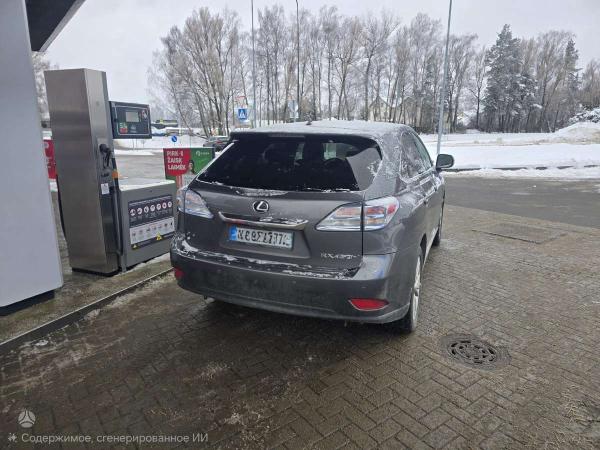 Pelēks Lexus RX 450h 2013 Viļņa, ar dzinēja tilpumu 3.46 L un nobraukumu 180 tūkst. km par 15000 €, foto 4 vietnē AUTOMOTO.COM.LV