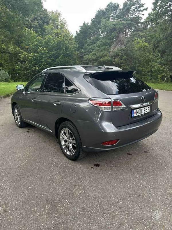Pelēks Lexus RX 450h 2013 Kauņa, ar dzinēja tilpumu 3.46 L un nobraukumu 360 tūkst. km par 12200 €, foto 4 vietnē AUTOMOTO.COM.LV