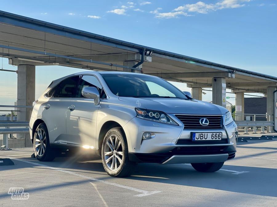 Pelēks Lexus RX 450h 2013 Viļņa, ar dzinēja tilpumu 3.50 L un nobraukumu 330 tūkst. km par 14800 €, foto 1 vietnē AUTOMOTO.COM.LV